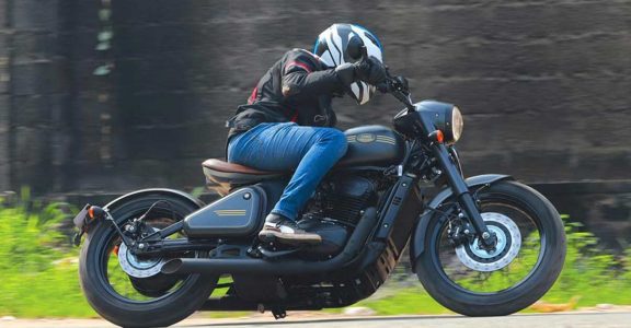 Jawa Perak test drive: India's most-affordable Bobber | Fast Track ...