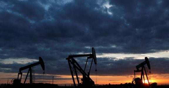 IOC launches 425 kg cylinders, gas-powered irons | OIL | ONGC | gas ...