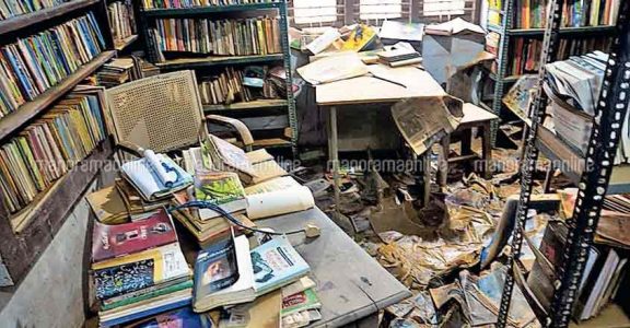 Writers urged to stock up flood-hit library | Kerala floods 2018 ...
