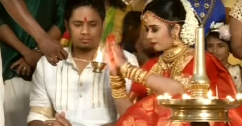 Actor Ratheesh's daughter Parvathi ties the knot | Video