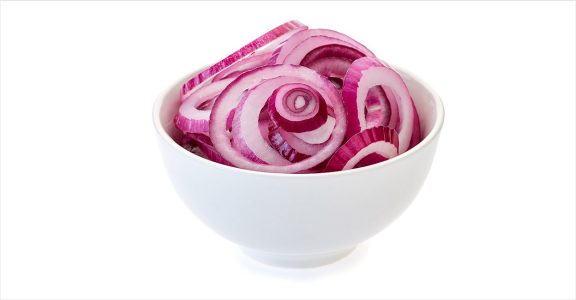 Finding it tough to get rid of onion odour from vessels? Try these tips ...