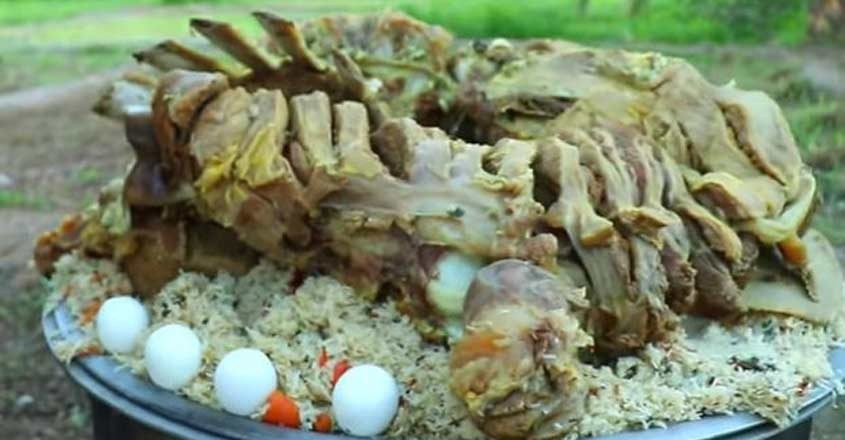 Firoz Chuttippara cooks camel biryani at Muscat | Food | Manorama English