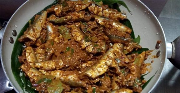 Sardines in ginger leaf | Mathi | Kerala style fish | Recipe | Food ...