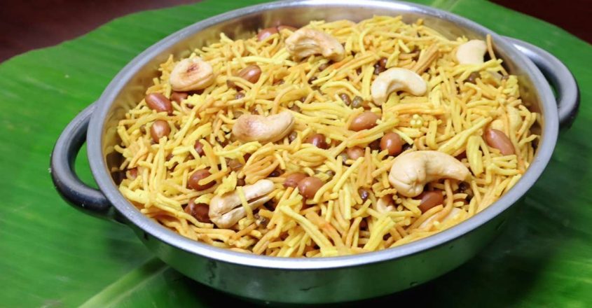 Crunchy Bombay mixture | Recipe | Food | Manorama English