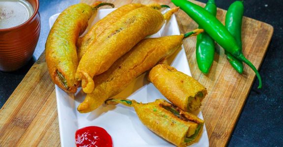 Looking for something spicy to snack on? Try cheese chilli bajji ...