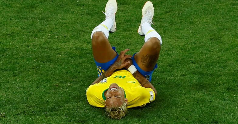 Neymar fouled 10 times in one match! | Neymar fouled | Neymar target ...