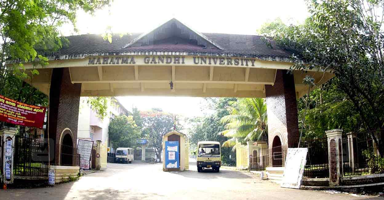 Latest Campus News Updates | University News | College News | English ...