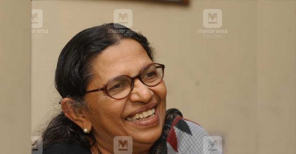 Malayalam novelist Sarah Thomas passes away | Manorama English
