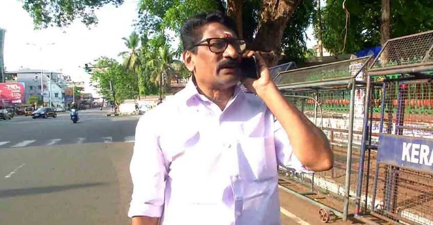 Clash breaks out between Shashi Tharoor's PA and Thiruvananthapuram DCC gen secy | Manorama English