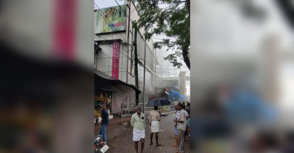 Fire at textile shop in Kozhikode's Ramanattukara, no casualties ...