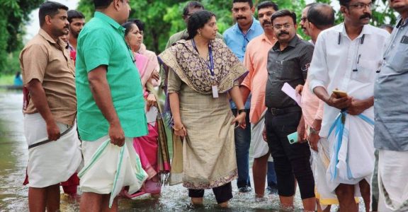 Flood situation turns grim in Alappuzha, central Kerala witnesses heavy damage | Onmanorama