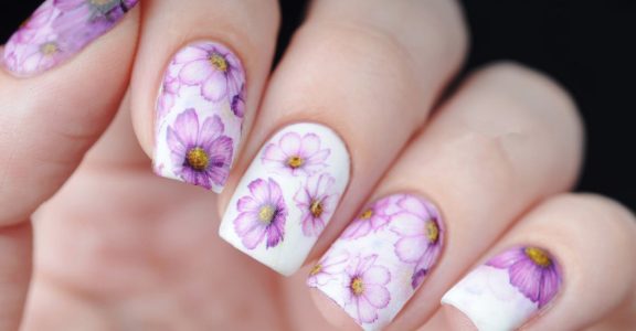 Nails define style, know these eye-catching trends of the season ...