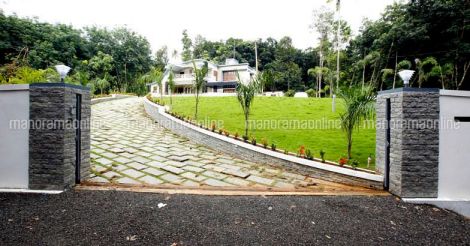 A nature-friendly home in Pala with a signature-style | Pala house ...