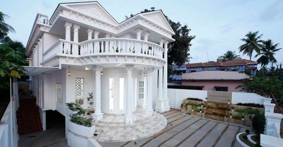 This majestic Uduppi mansion is a dream in pristine white | Lifestyle ...
