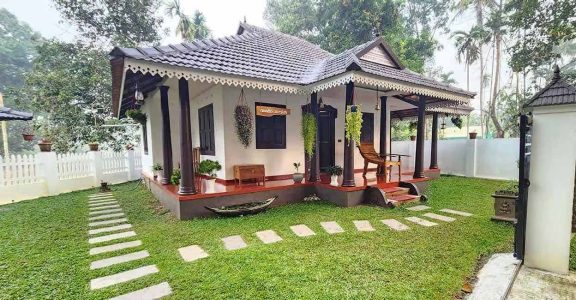 Just Rs 9 lakh: This low cost Cherthala house boasts traditional charm | Lifestyle Decor ...
