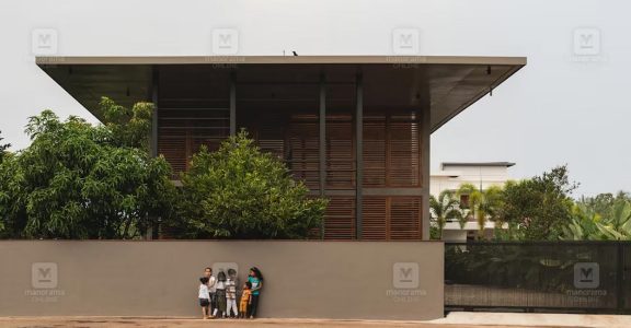 With extraordinary design, this contemporary Taliparamba house is a ...