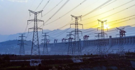 Siemens commissions Pugalur-Thrissur HVDC power transmission link ...