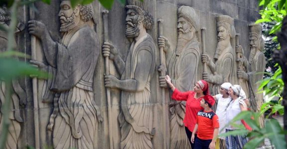 An intimate history of the Parsis through an insider's gaze | Lifestyle ...