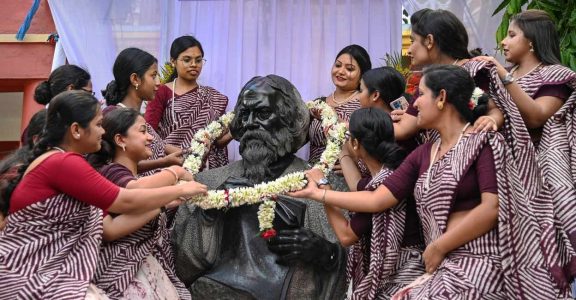 Nation pays tributes to Nobel laureate Rabindranath Tagore on birth ...