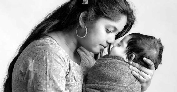 How skin-to-skin contact intensifies bond with your newborn | Lifestyle ...