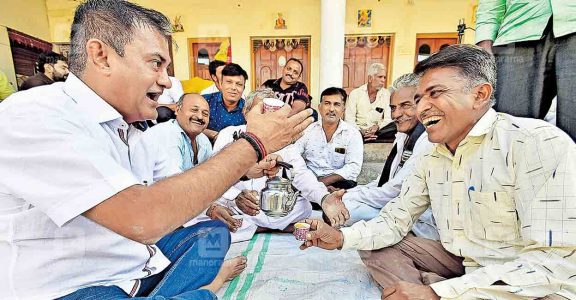 This Gujarat MLA knows even to seek votes in Malayalam! | Gujarat ...