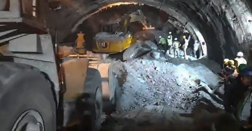 U'khand tunnel collapse: Large steel pipes inserted through rubble to ...