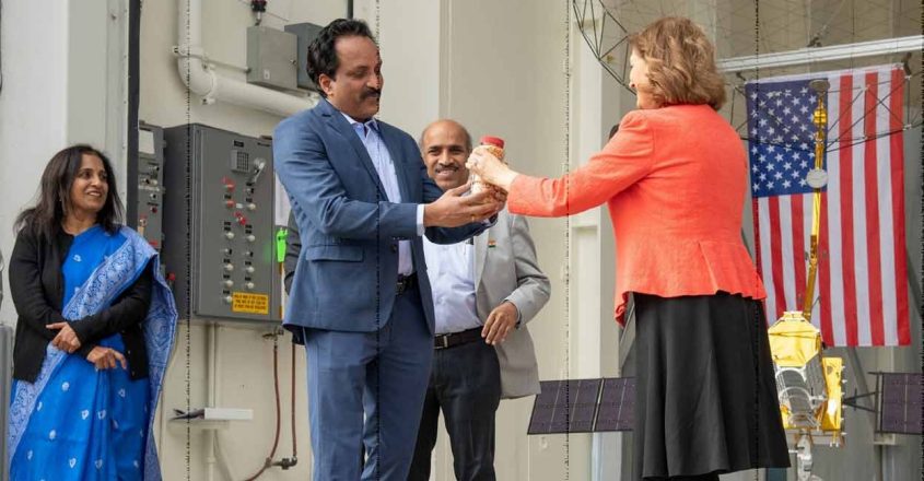 India breaks coconut, US gifts 'lucky peanuts' ahead of joint science ...