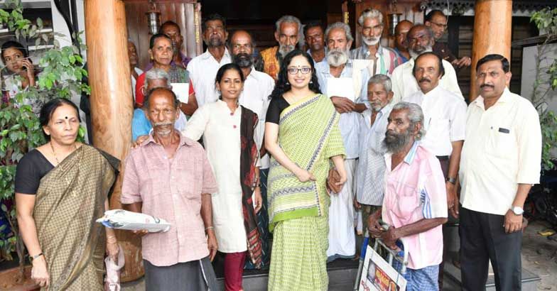 Divya S Iyer lunches with the homeless, invites them to wedding