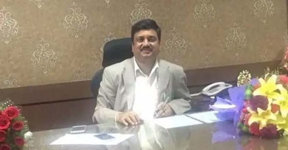 Suspended IAS officer, accused in IMA ponzi scam, found dead in Bengaluru | India News | Onmanorama