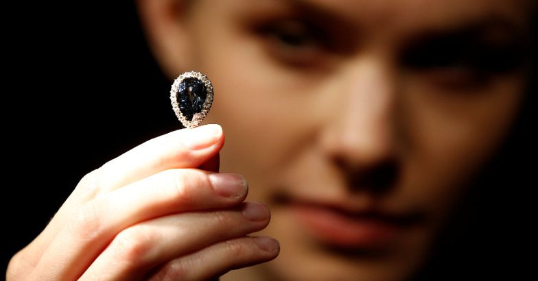 Golconda-mined Farnese Blue diamond goes on sale after 300 years of ...