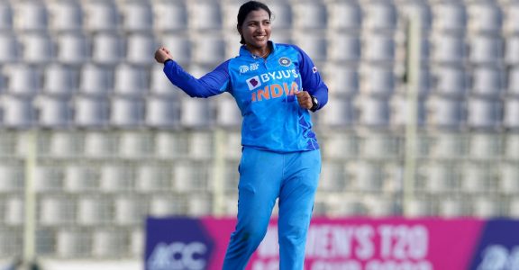 Women's T20 World Cup: Sneh Rana replaces unfit Pooja Vastrakar ...