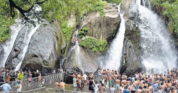 Time to head to Kuttalam and splash waterfalls | waterfalls ...